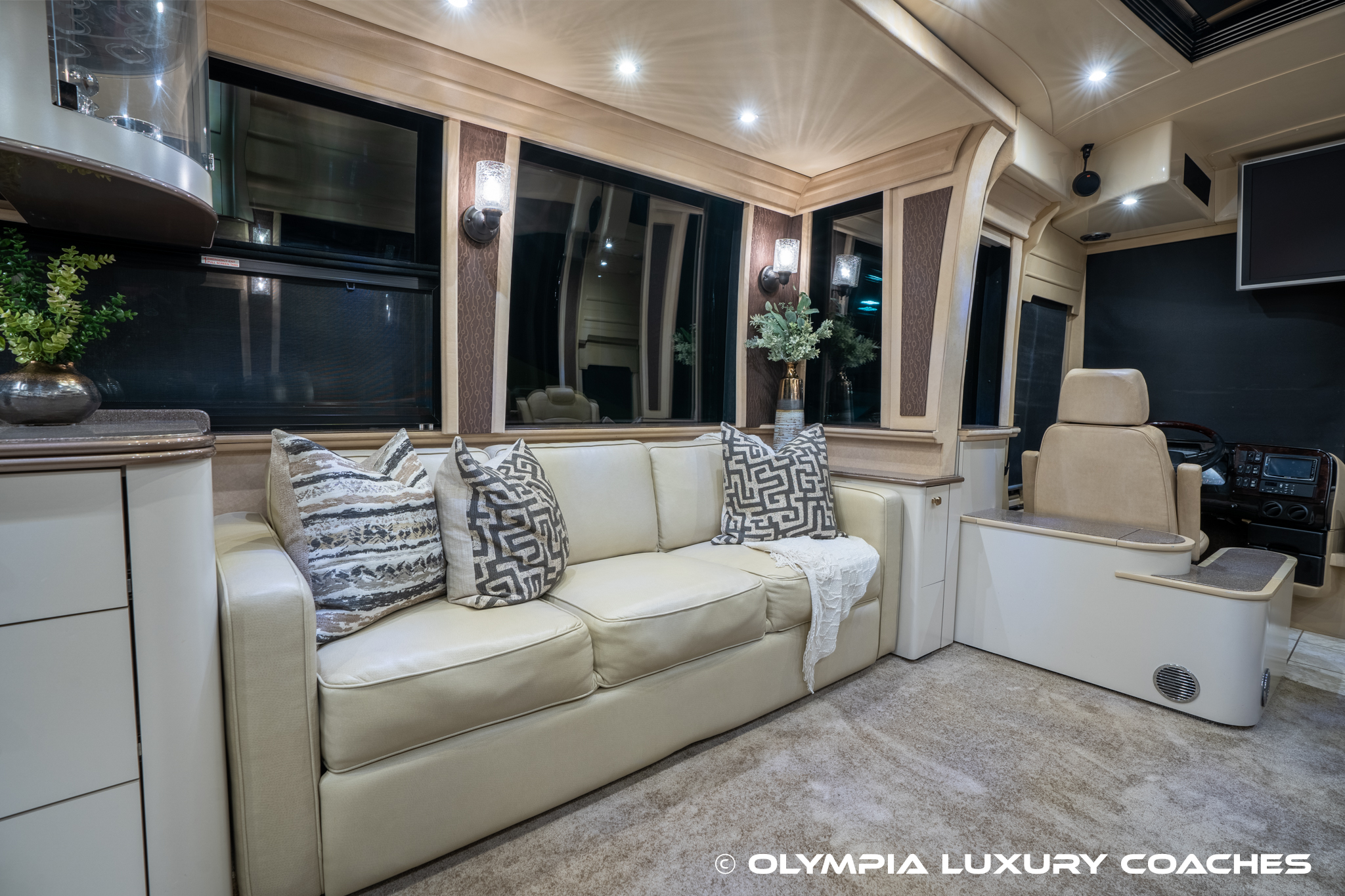 2006 Legendary XLII : Double Slide - Prevost Hub